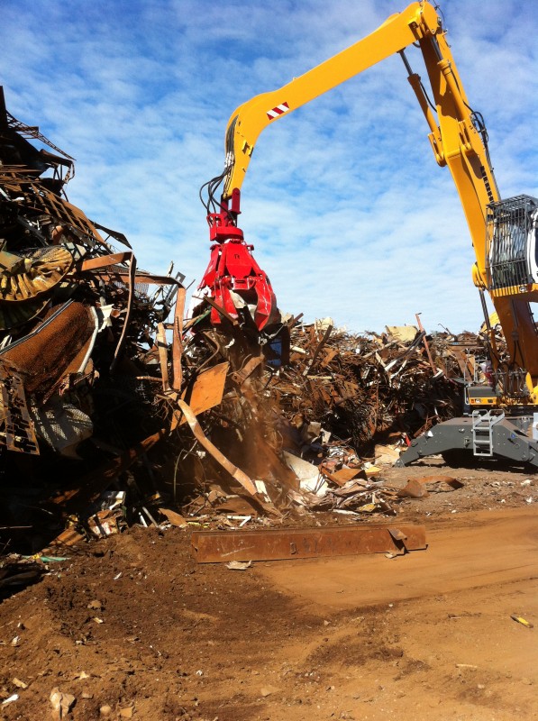 Rozzi Grab sold to Bulk Metals - METQUIPMETQUIP